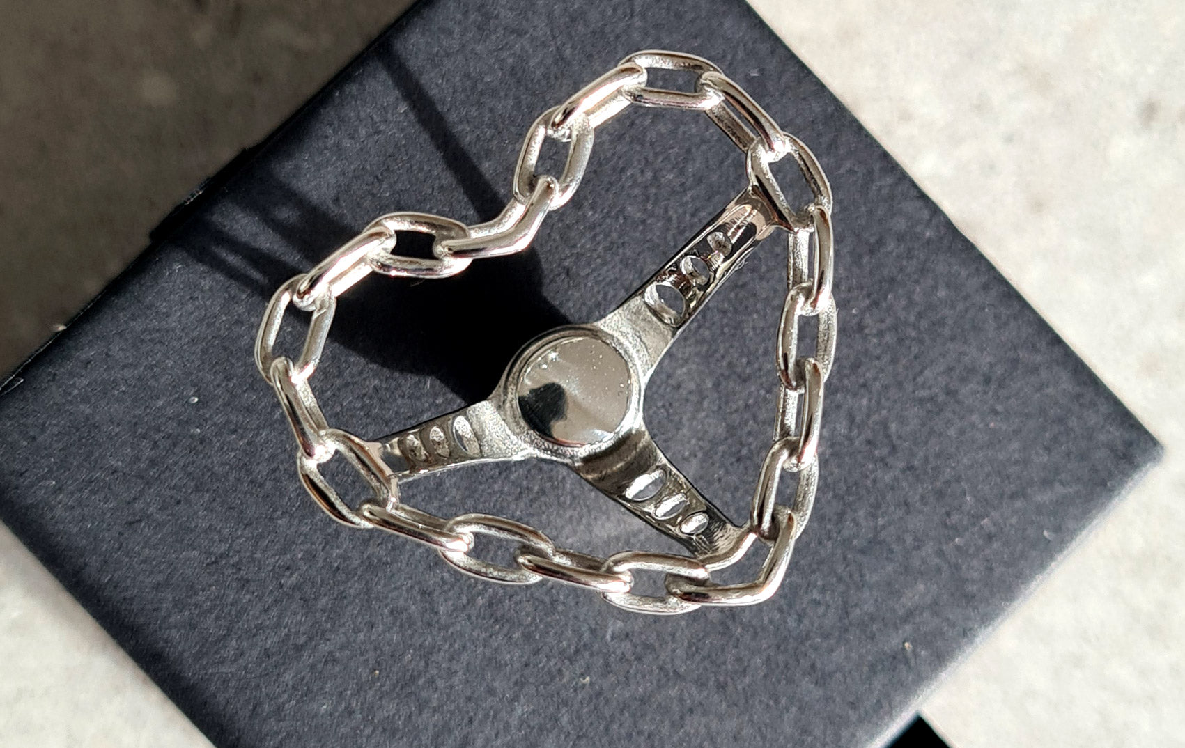 Heart shaped Steel Chain Steering Wheel – Jevries